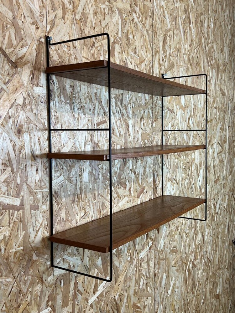 Mid-Century String Wandregal aus Teak, Dänemark, 1970er bei Pamono kaufen