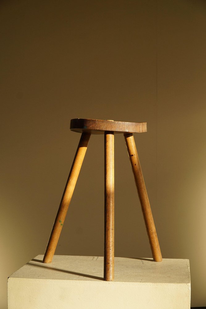 Oak Tripod Stool, 1960s for sale at Pamono