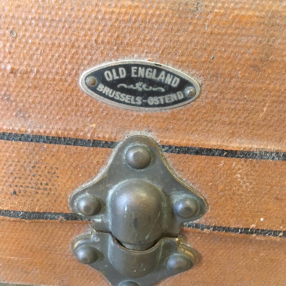 Antique Travel Trunk, 1900 for sale at Pamono