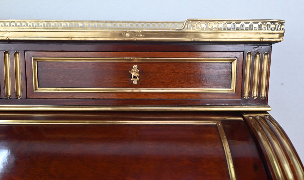 Bureau Style Louis XVI Napoléon III en Acajou en vente sur Pamono