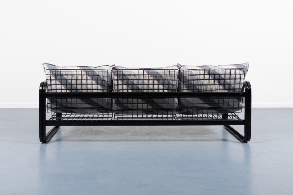 Italian Steel Wire Mesh Sofa from Emu, 1970s for sale at Pamono
