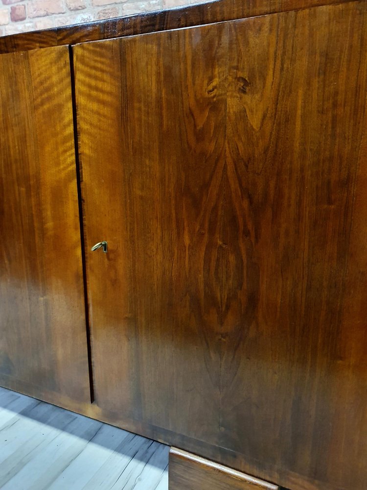 Hohes Art Deco Sideboard, Polen, 1940er bei Pamono kaufen