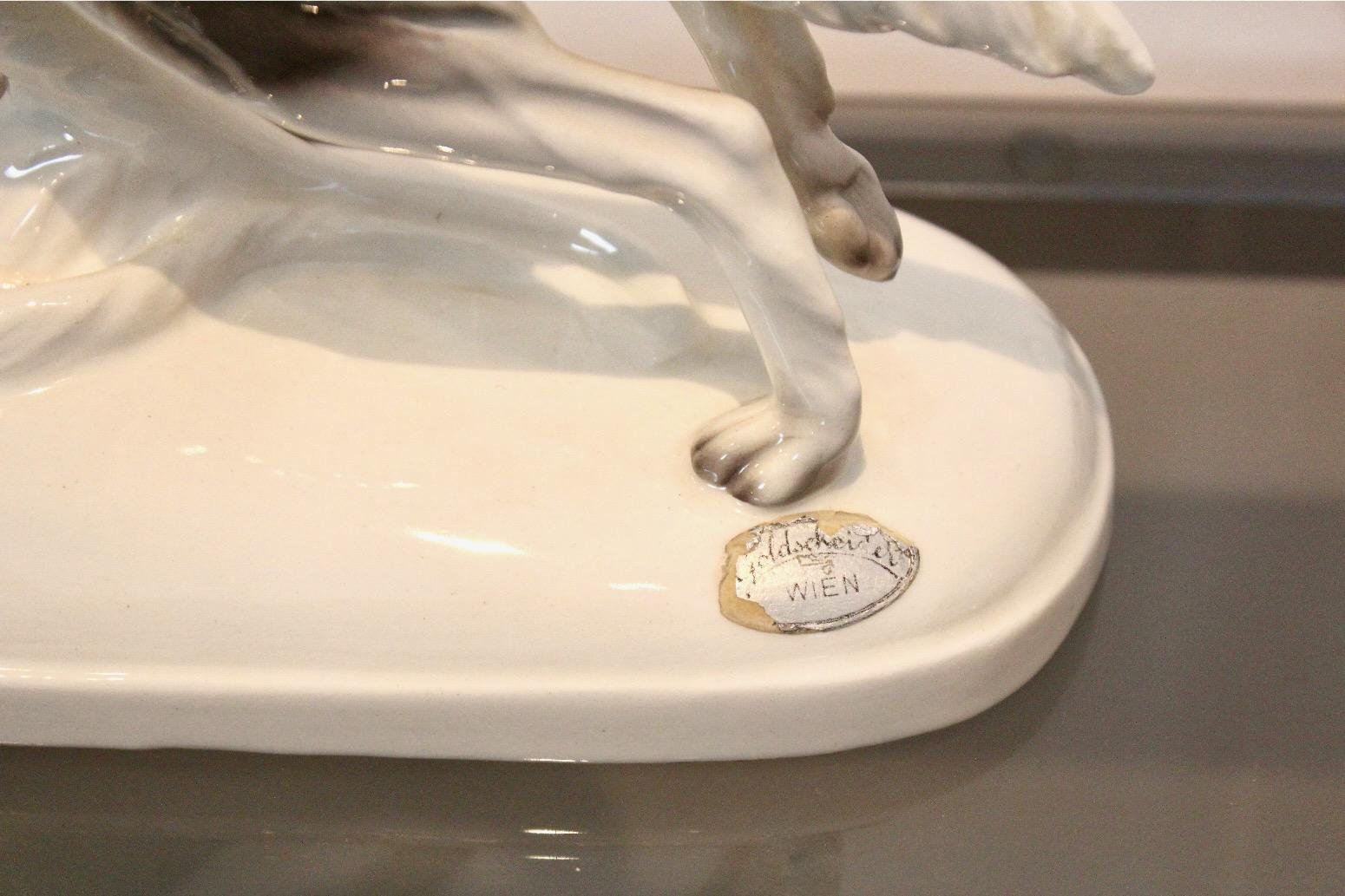 Art Deco Keramik Barzoi Skulptur von Goldscheider, Wien bei Pamono kaufen