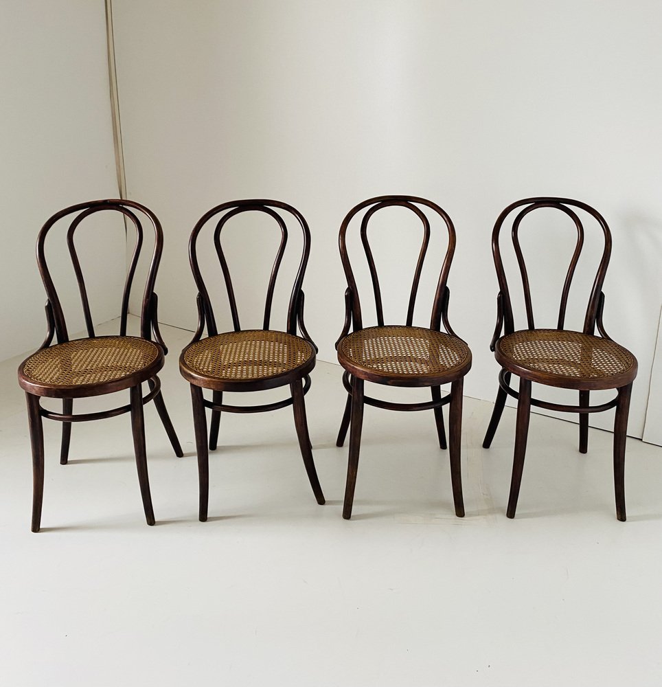 Sedie da pranzo nello stile di Thonet, anni '30, set di 4 in vendita su Pamono
