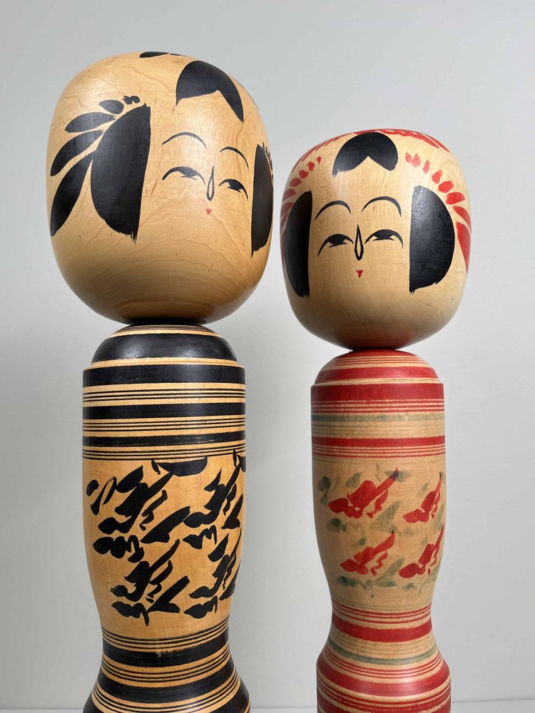 Vintage Sakunami Kokeshi Dolls, 1960s, Set of 2 for sale at Pamono