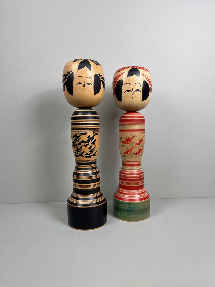 Vintage Sakunami Kokeshi Dolls, 1960s, Set of 2 for sale at Pamono