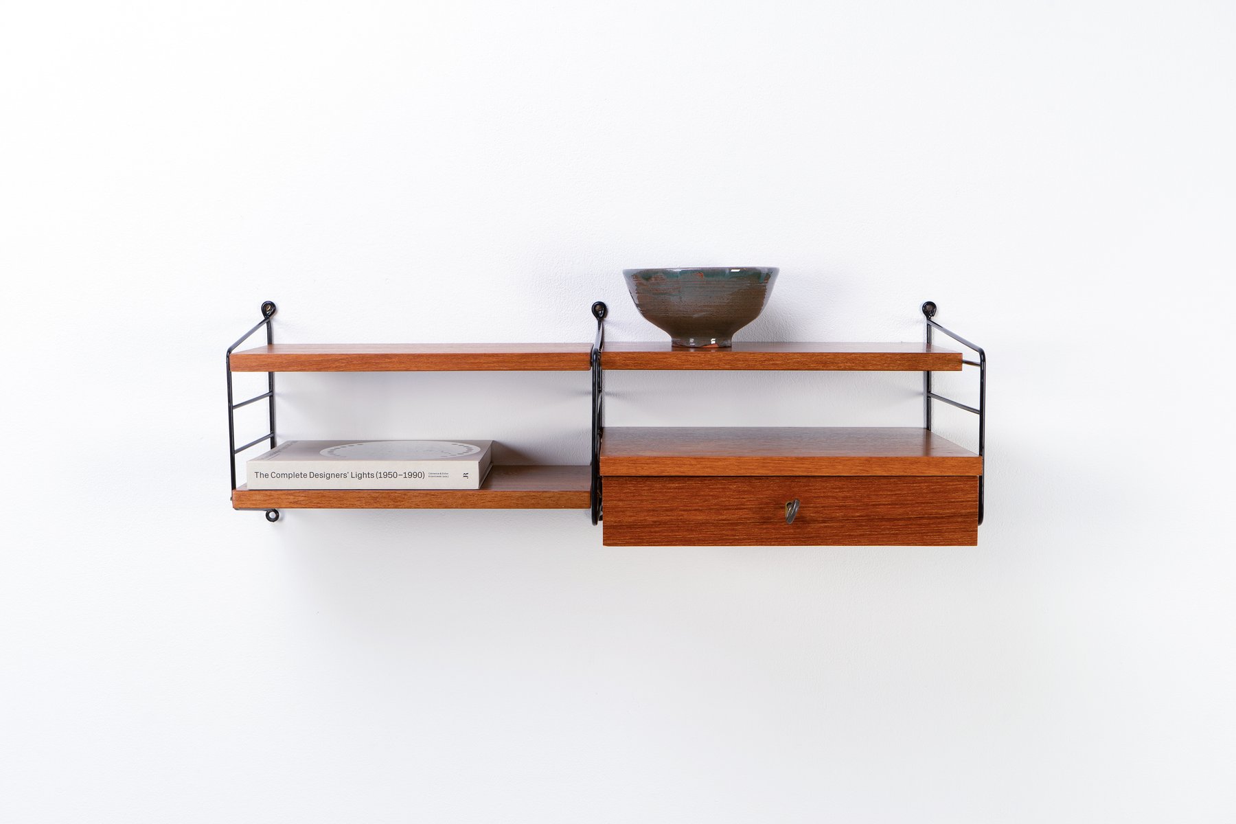 Teak Wandregal mit Schubladen von Kajsa & Nils Strinning für String, 1960er bei Pamono kaufen