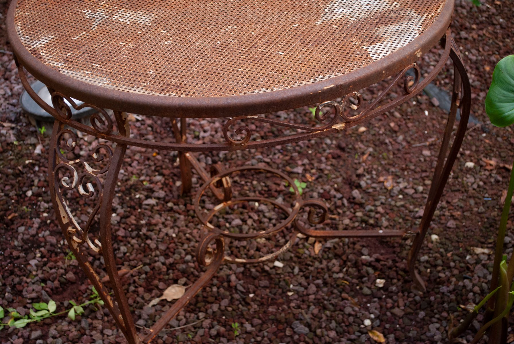 Vintage Garden Tea Table in Wrought Iron, 1950s for sale at Pamono