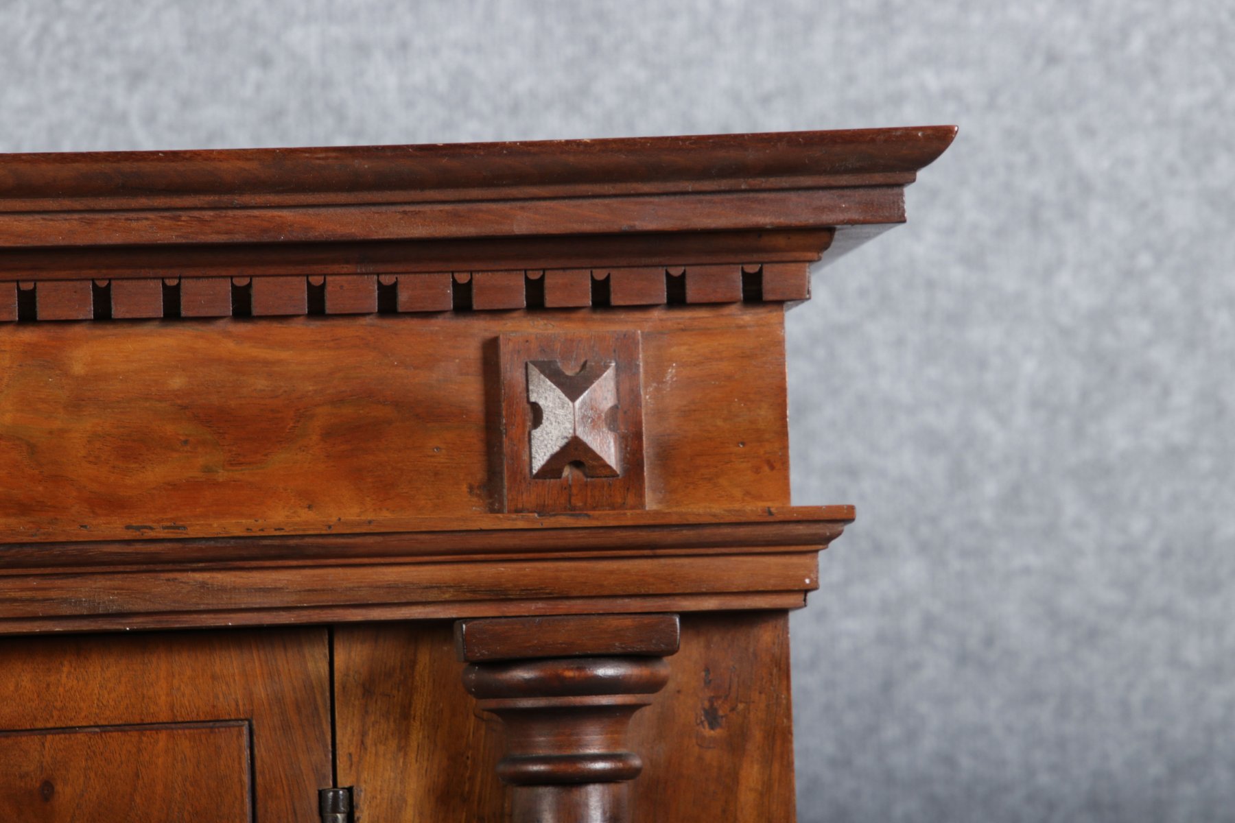 Small Baroque Walnut Cabinet with Drawers, 1700s for sale at Pamono