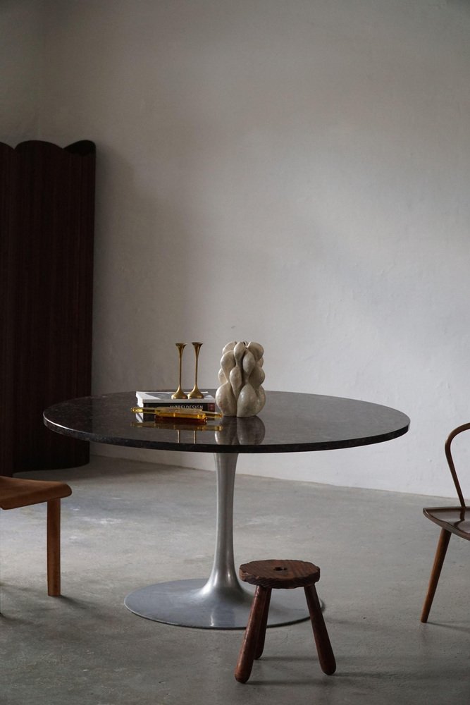 Mid-Century Modern Tulip Style Round Dining Table in Granite by Eero ...
