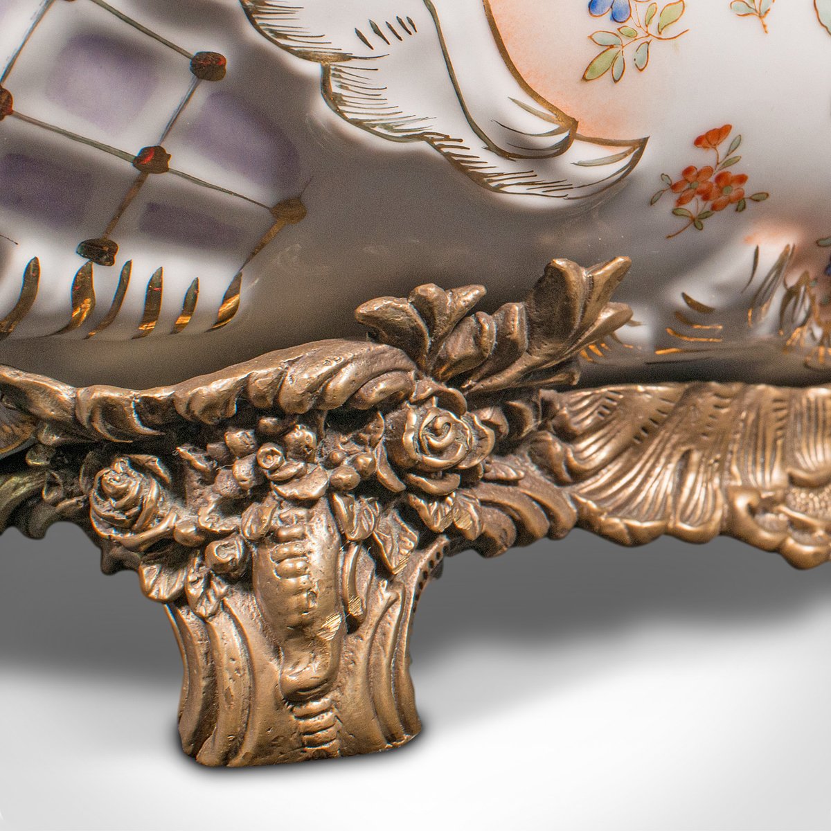 Large Vintage Neoclassical Ceramic Serving Dish, 1980s for sale at Pamono