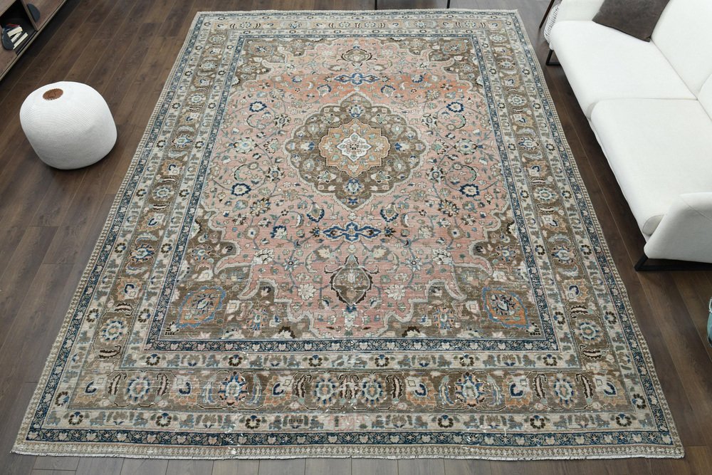 Vintage Middle Eastern Handmade Floral Wool Hamadan Heriz Area Rug ...