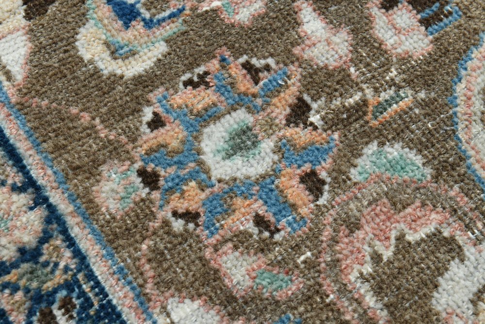 Vintage Middle Eastern Handmade Floral Wool Hamadan Heriz Area Rug ...