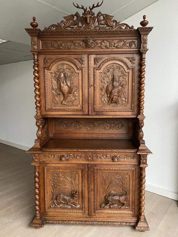 French Louis XIII Hunting Buffet, 1880s for sale at Pamono