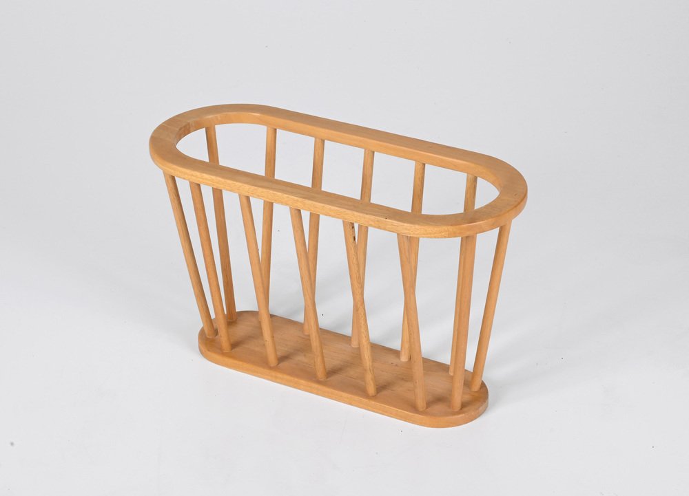 Mid-Century Danish Modern Oval Oak Magazine Rack, 1970s for sale at Pamono