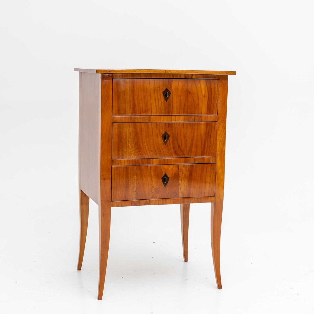 Kleine Biedermeier Kommode, 1820er bei Pamono kaufen