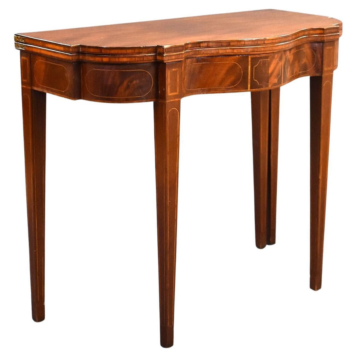 Edwardian Mahogany Serpentine Tea Table, 1900s for sale at Pamono