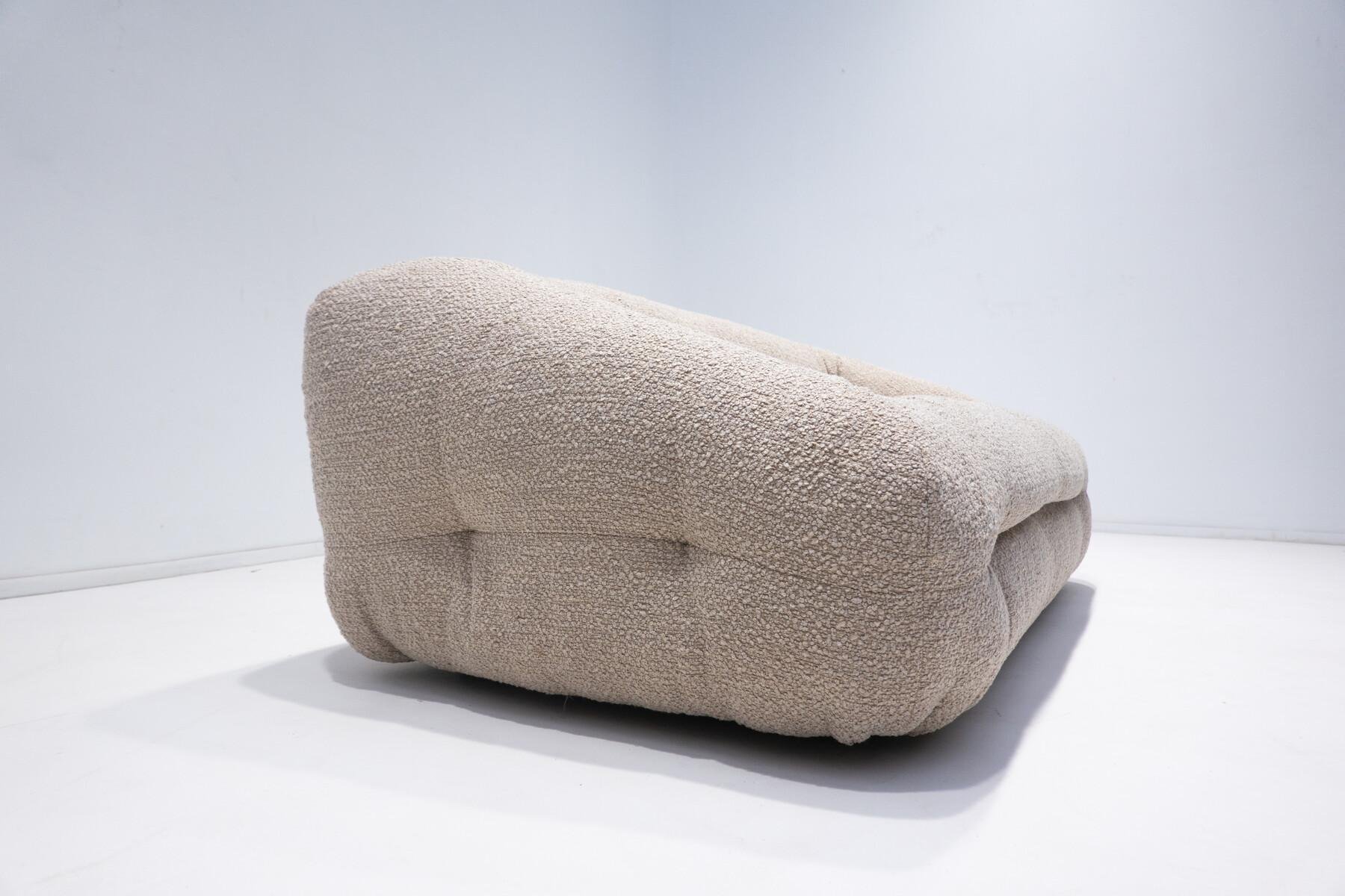 Mid-Century Modern Italian Beige Boucle Fabric Sofa, Italy, 1960s for ...