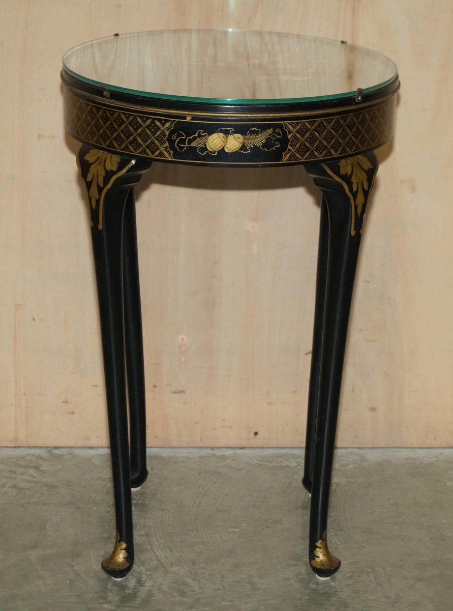 Antique Victorian Chinese Lacquered Side Table, 1900 for sale at Pamono