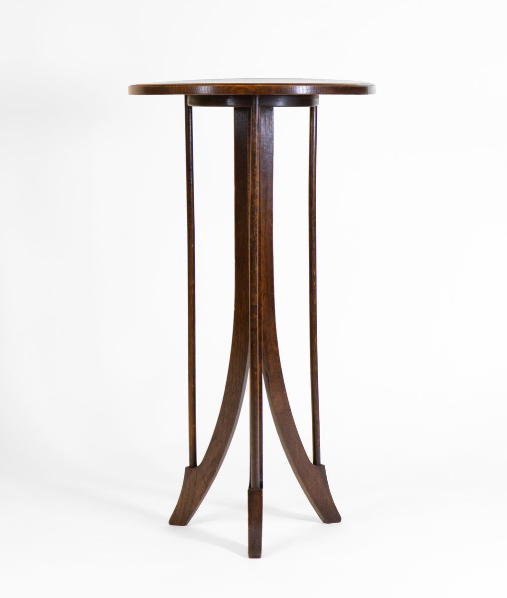Art Nouveau Side Table in Oak, 1900 for sale at Pamono Art Nouveau Side Table in Oak, 1900 for sale at Pamono