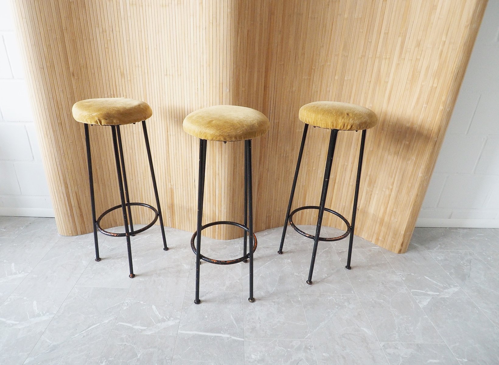 Mid-Century Barhocker, 1950er, 3er Set bei Pamono kaufen