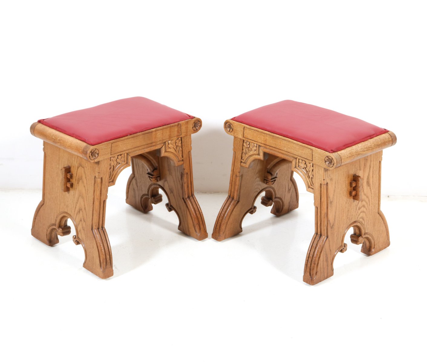 Gothic Revival Oak Stools, 1890s, Set of 2 for sale at Pamono