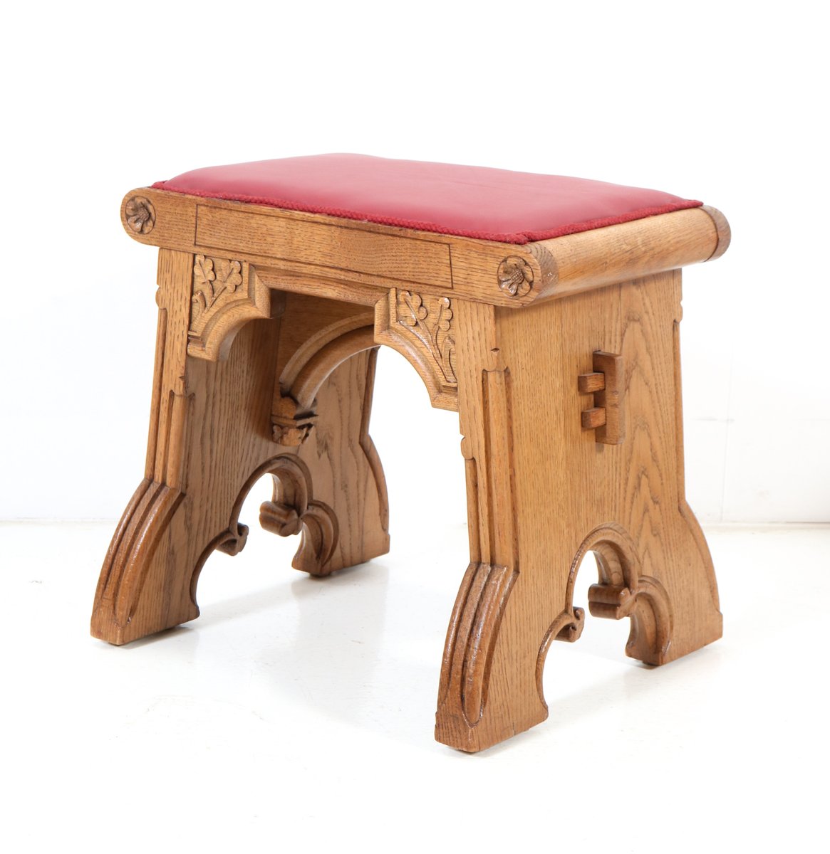 Gothic Revival Oak Stools, 1890s, Set of 2 for sale at Pamono