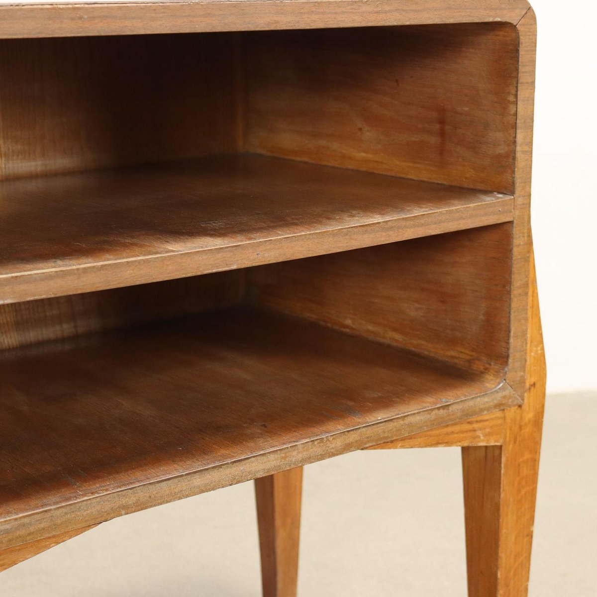 Kleiner Schrank Vintage