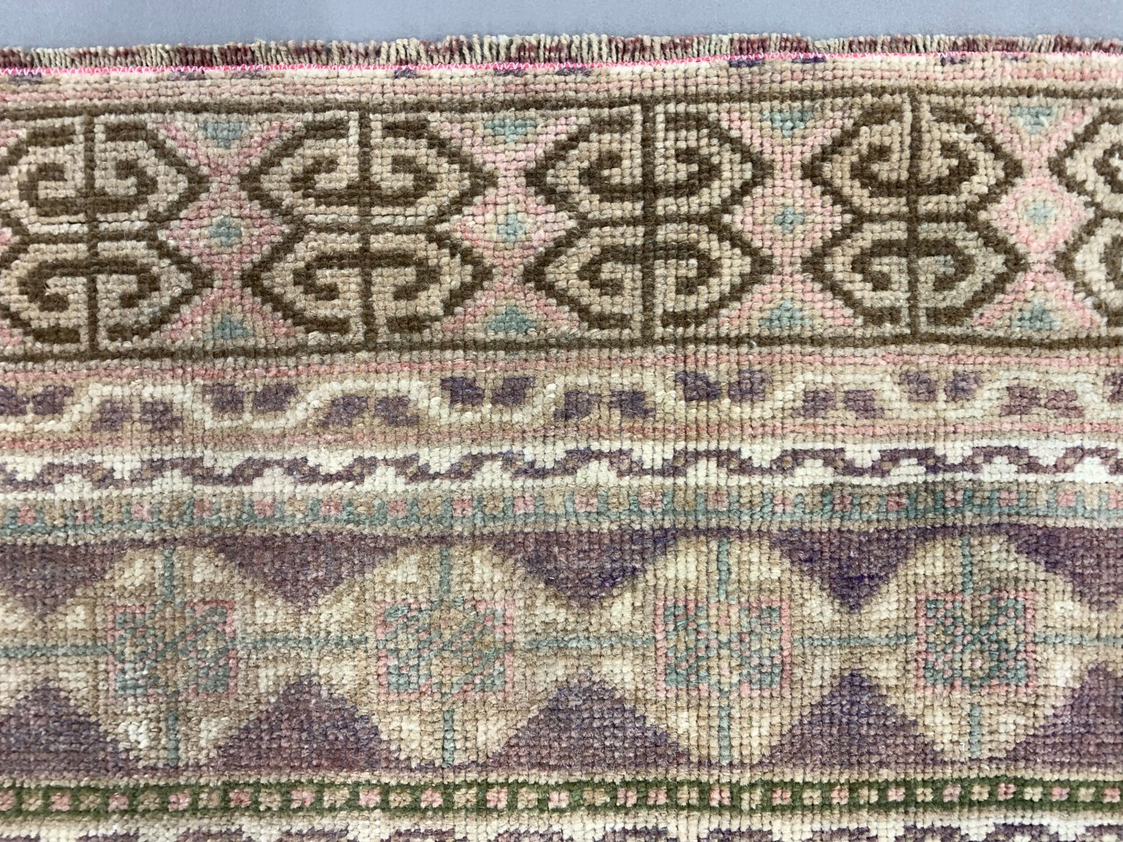 Vintage Turkish Wool Rug for sale at Pamono