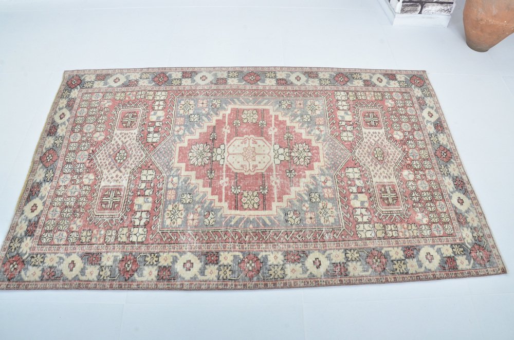 Vintage Red and Gray Oriental Patterned Rug for sale at Pamono