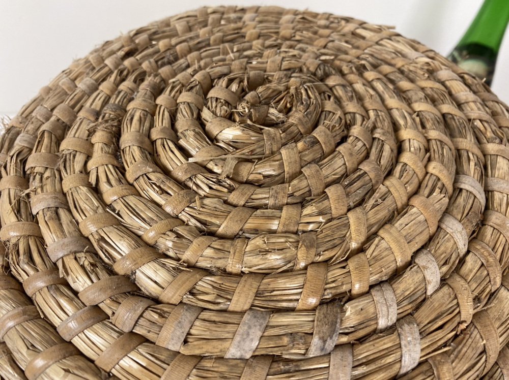 19th Century French Straw Domed Bee Hive for sale at Pamono