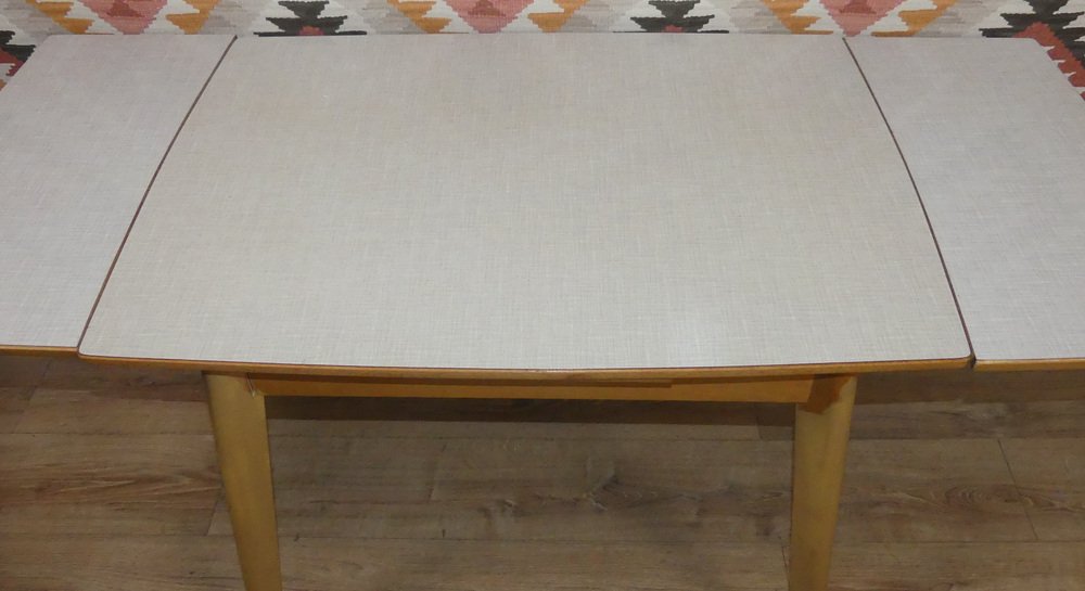 Table de Cuisine Extensible en Bois et Résopal, 1950s en vente sur Pamono