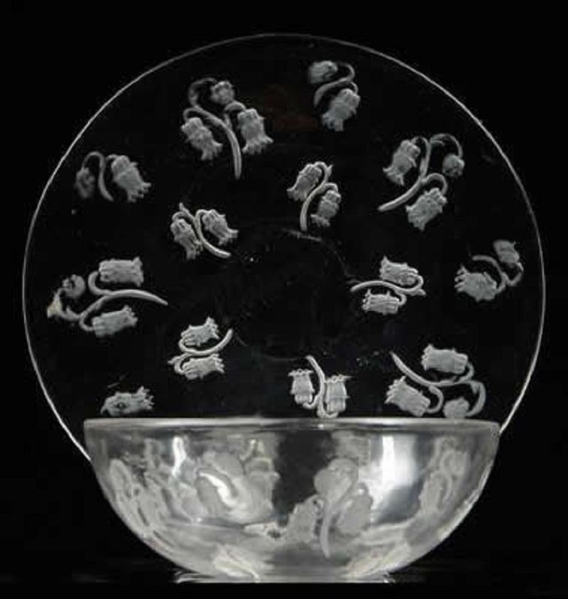 Schalen und Teller Campanas von René Lalique, 1943, 8er Set bei Pamono ...