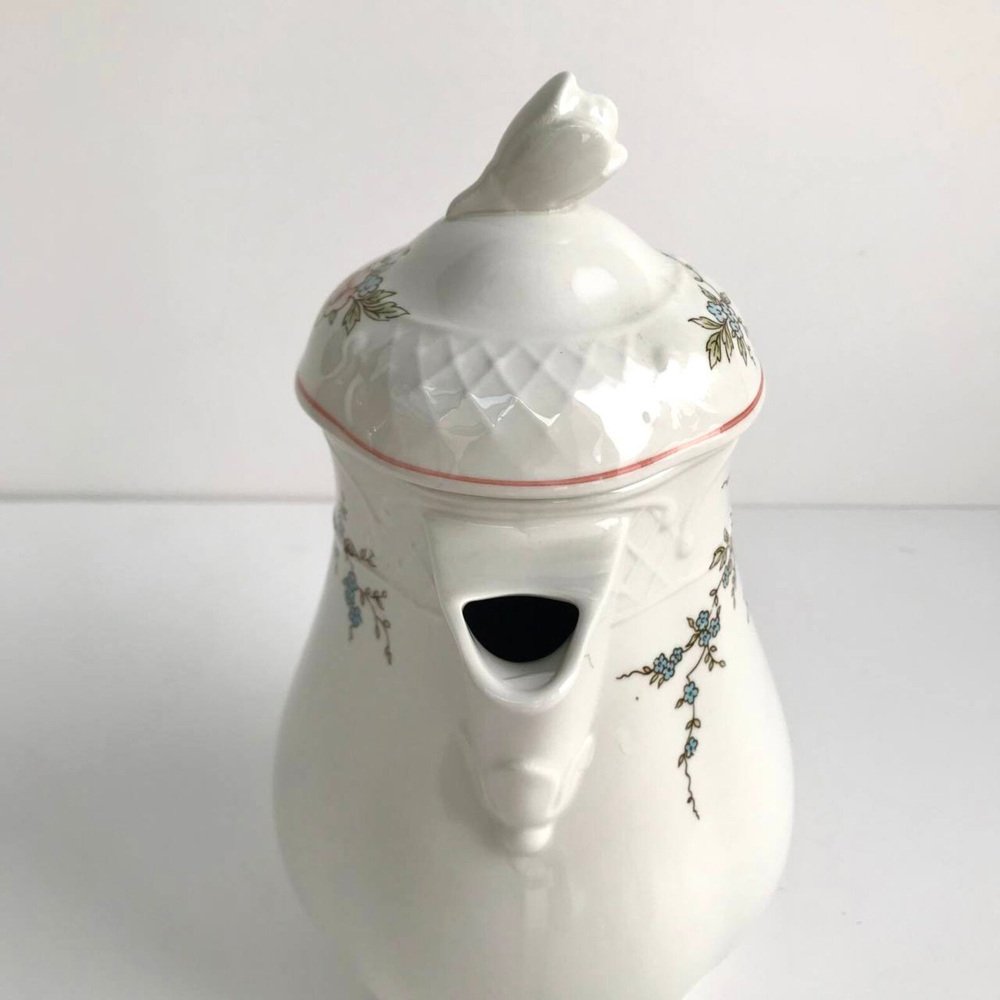 Rosette Porcelain Teapot with Pink and Blue Flowers from Villeroy ...