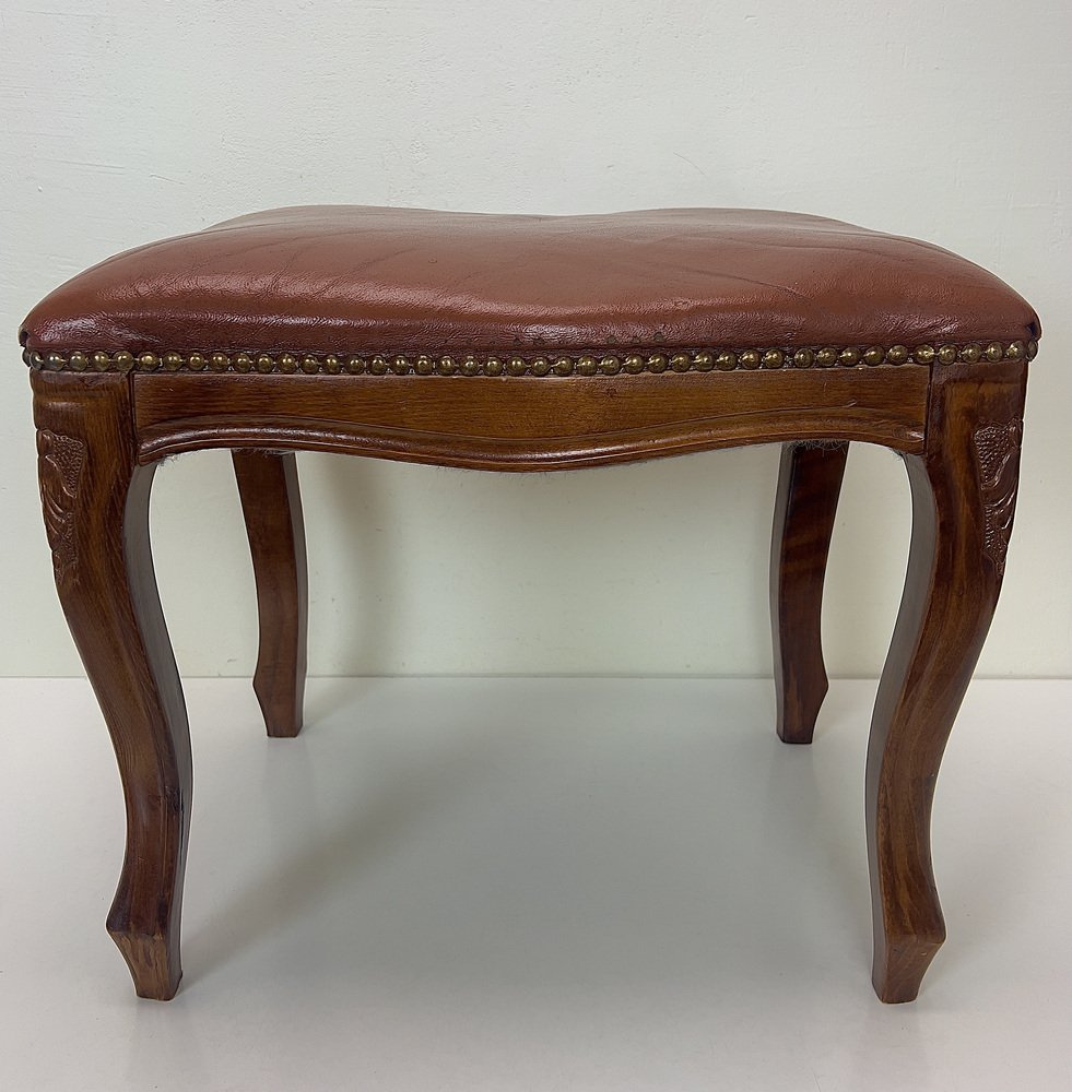 English Queen Anne Style Carved Walnut Foot Stool, 1890s for sale at Pamono