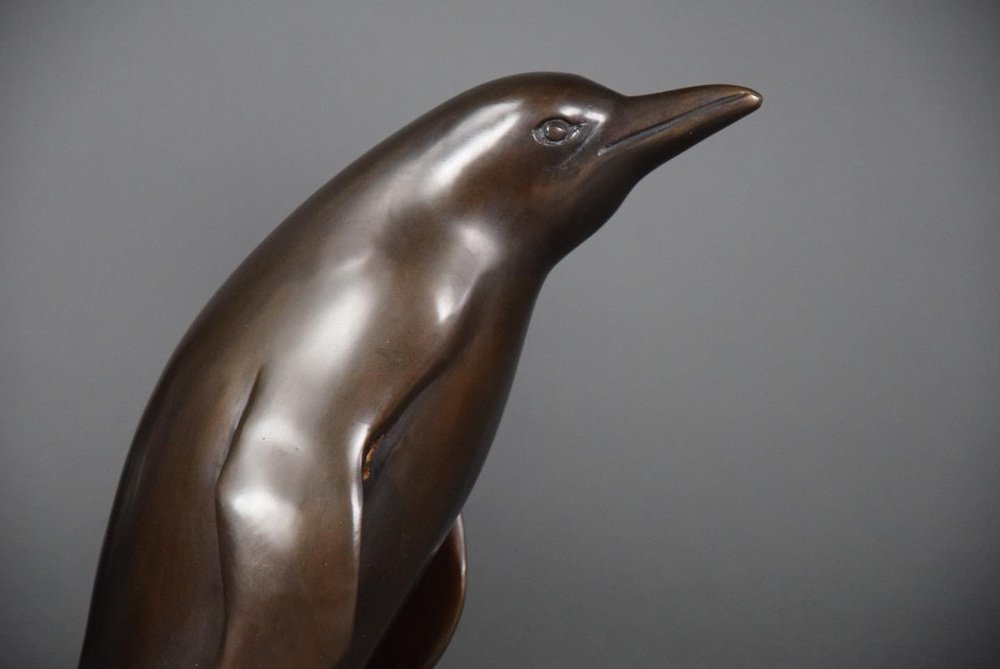 Skulpturaler Bronze Penguin Couchtisch von Joseph Guiseppe Daste ...