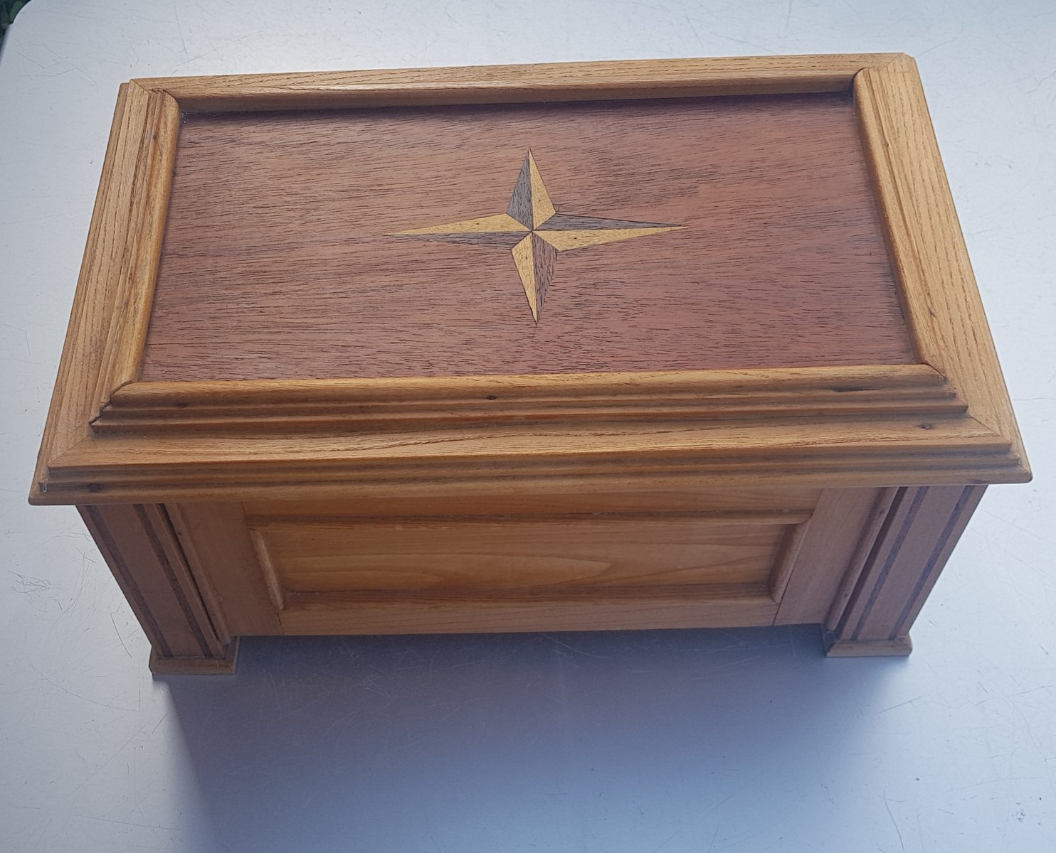 Boîte Antique en Bois avec Compartiment Secret en vente sur Pamono
