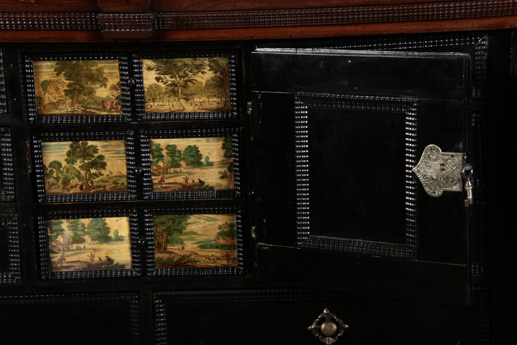 Antique Late Renaissance Early Baroque Cabinet, 1700s for sale at Pamono