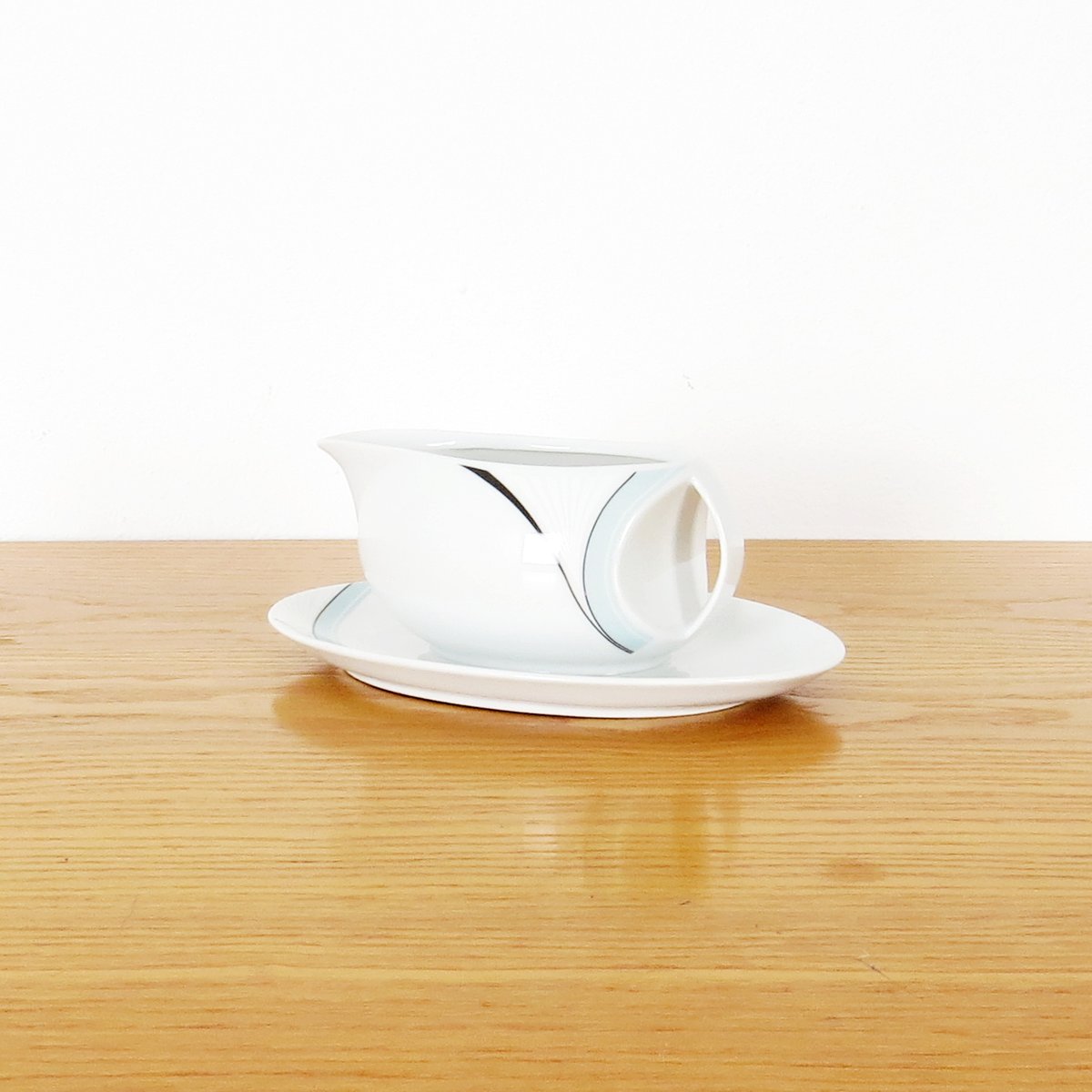 Soup Bowl and Sauce Maker, 1960s, Set of 2 for sale at Pamono
