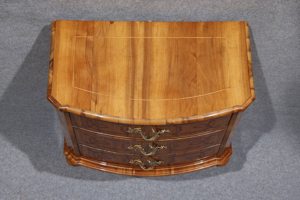 Ancient Baroque Chest of Drawers, 1800s for sale at Pamono