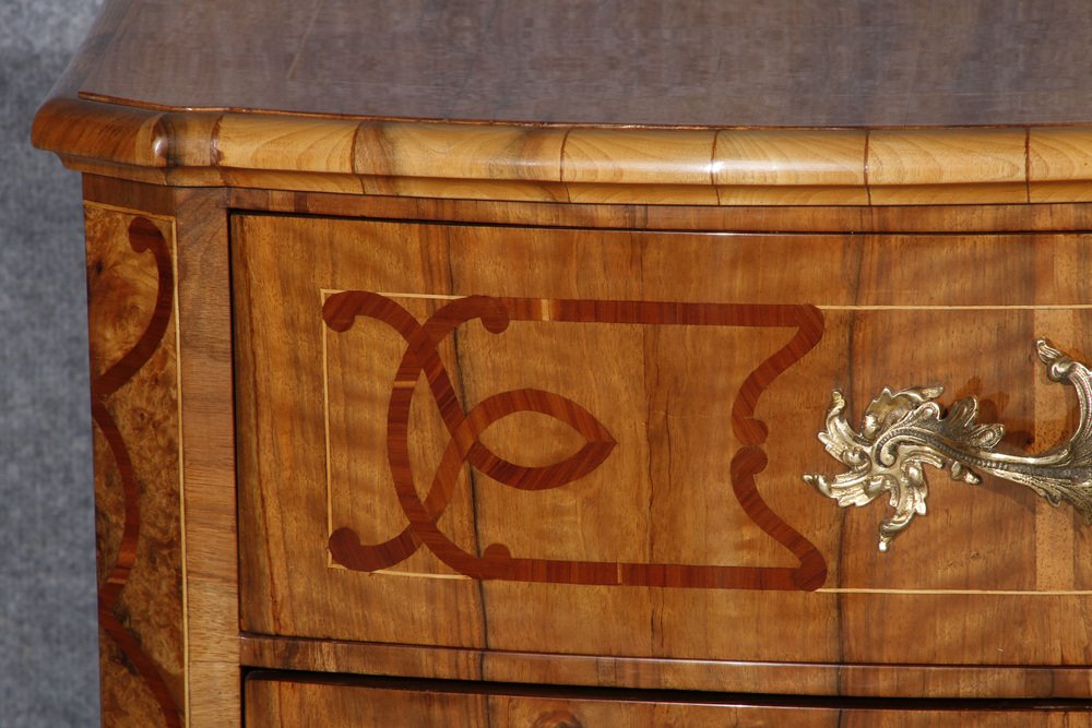 Ancient Baroque Chest of Drawers, 1800s for sale at Pamono