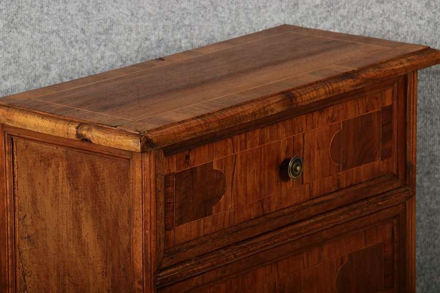 19 Century Baroque Walnut Chest of Drawers, 1850s for sale at Pamono