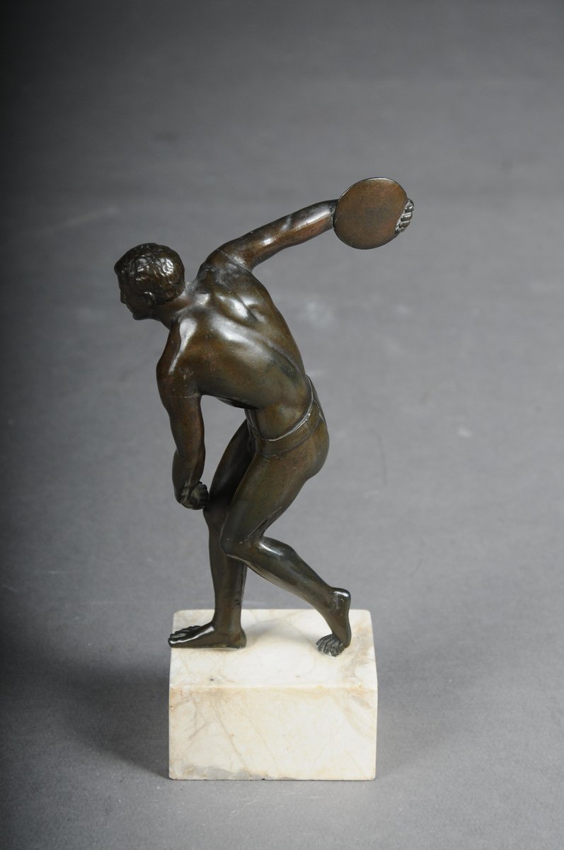20th Century German Athletic Discus Thrower in Bronze for sale at Pamono