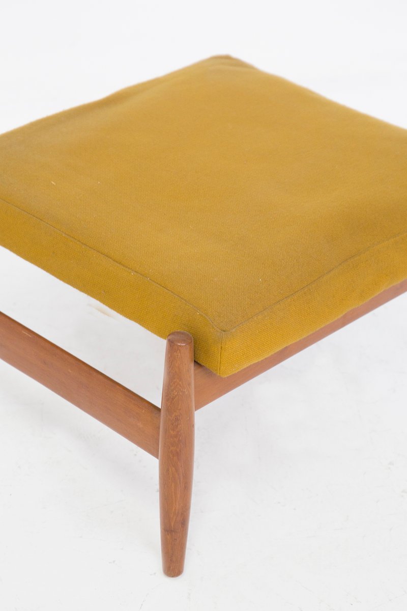 Mid-Century Italian Wood and Velvet Stool, 1950s for sale at Pamono