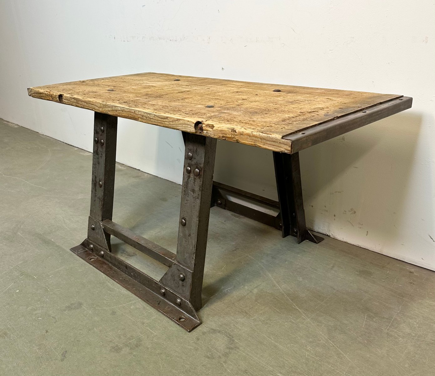 Industrial Riveted Coffee Table, 1960s for sale at Pamono