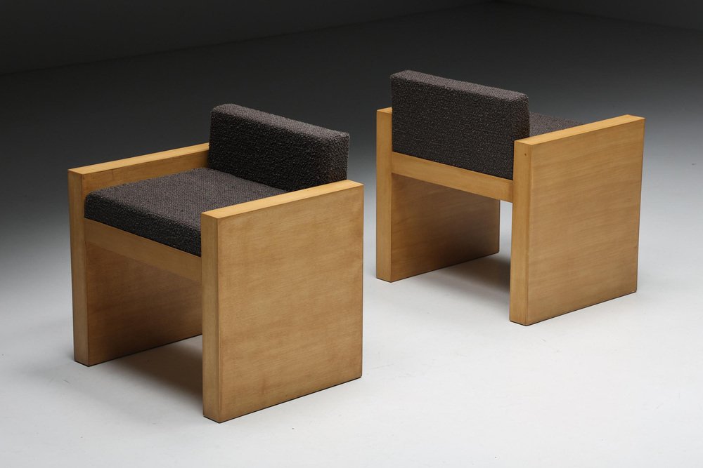 Kubischer Sessel mit dunkelgrauem Bezug, Europa, 1980er bei Pamono kaufen