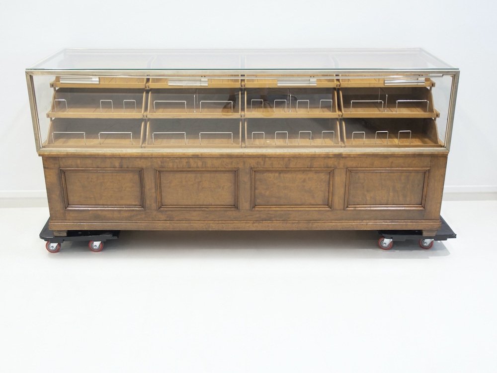 Shop Counter in Birch and Oak with Twenty Drawers, 1940s for sale at Pamono