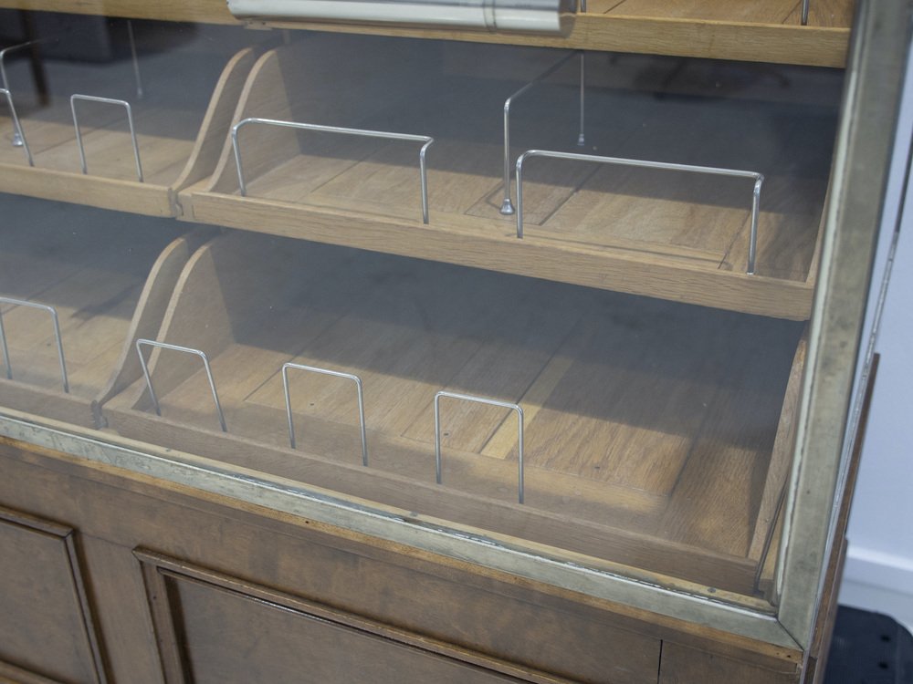 Shop Counter in Birch and Oak with Twenty Drawers, 1940s for sale at Pamono