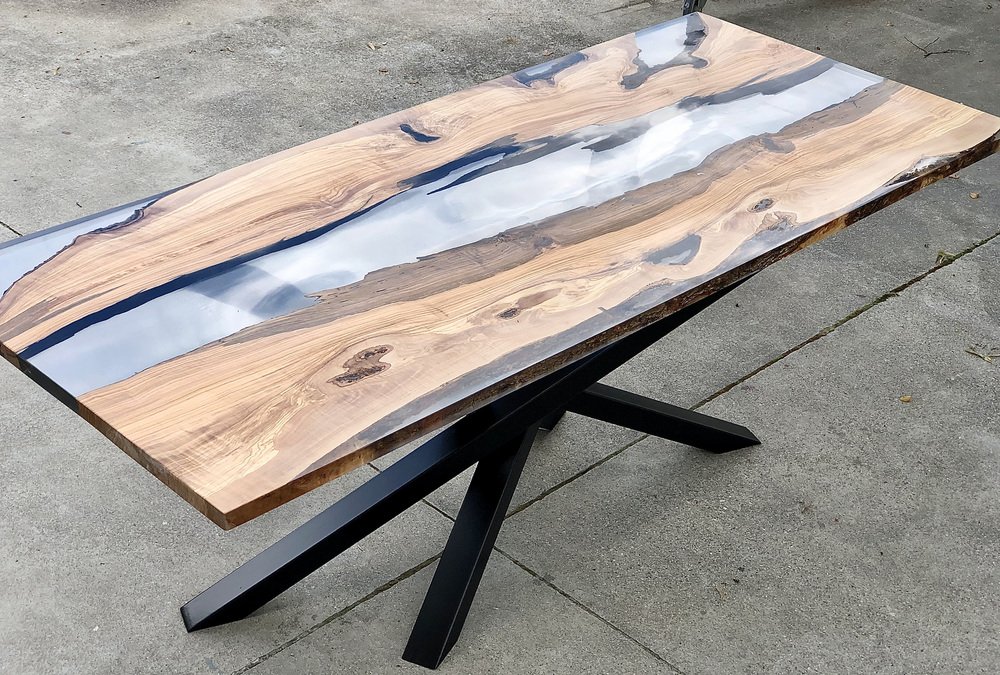 Olio Tisch von Andrea Toffanin für Hood - Back & Forth Design bei ...