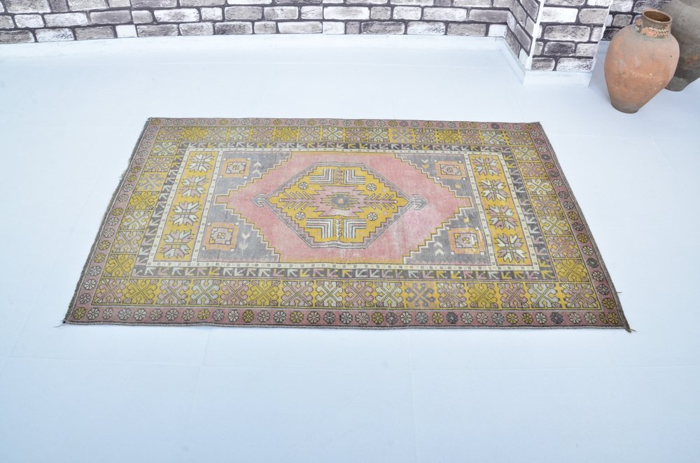 Anatolian Wool Rustic Farm House Area Rug for sale at Pamono